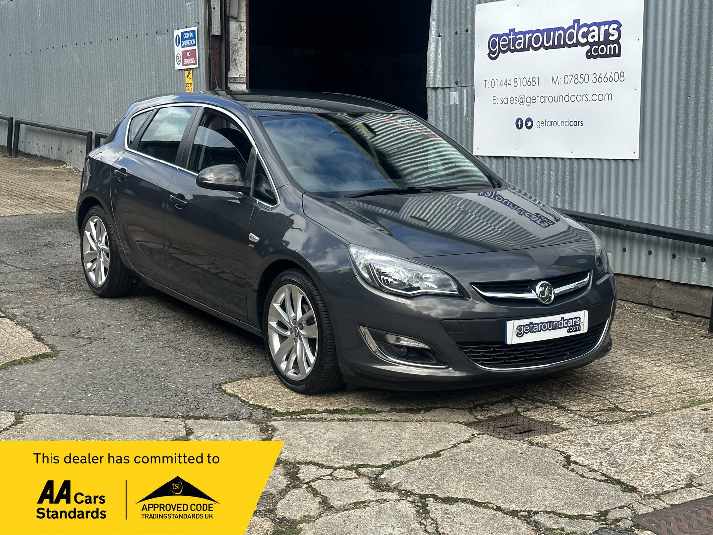 Used VAUXHALL ASTRA 2014 Grey in Ansty, West Sussex | getaroundcars.com